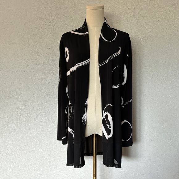 Jess & Jane | Jackets & Coats | Jess Jane Black And White Olivia Open ...